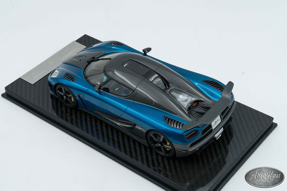 1/18 Frontiart Koenigsegg Agera HH Blue on Carbon base – AutoHaus Models